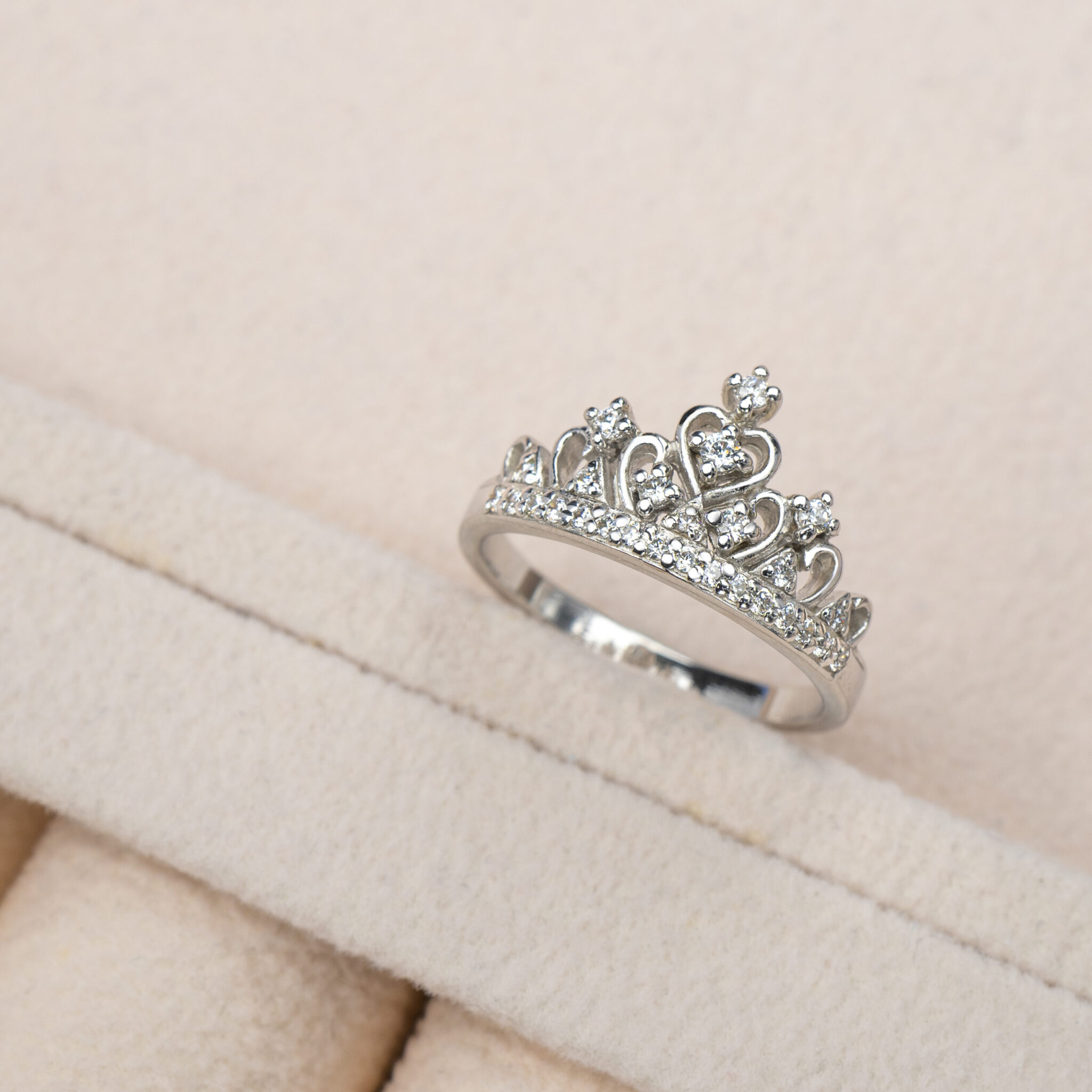 Silver Jewellery Regulations – Legal Compliance and Market Requirements